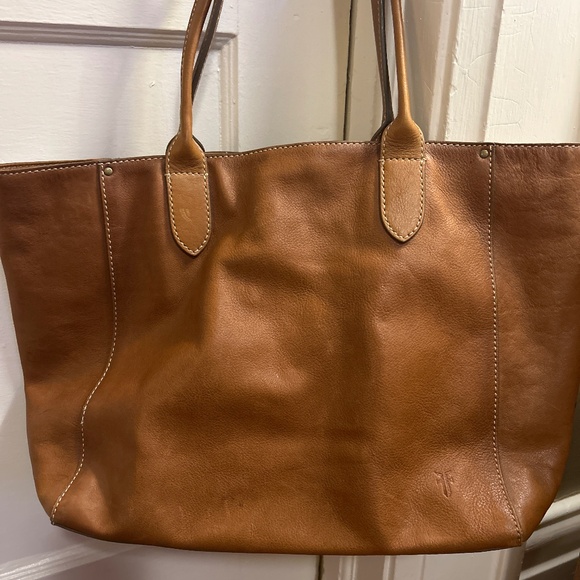 Frye | Bags | Frye Olivia Ew Leather Tote | Poshmark